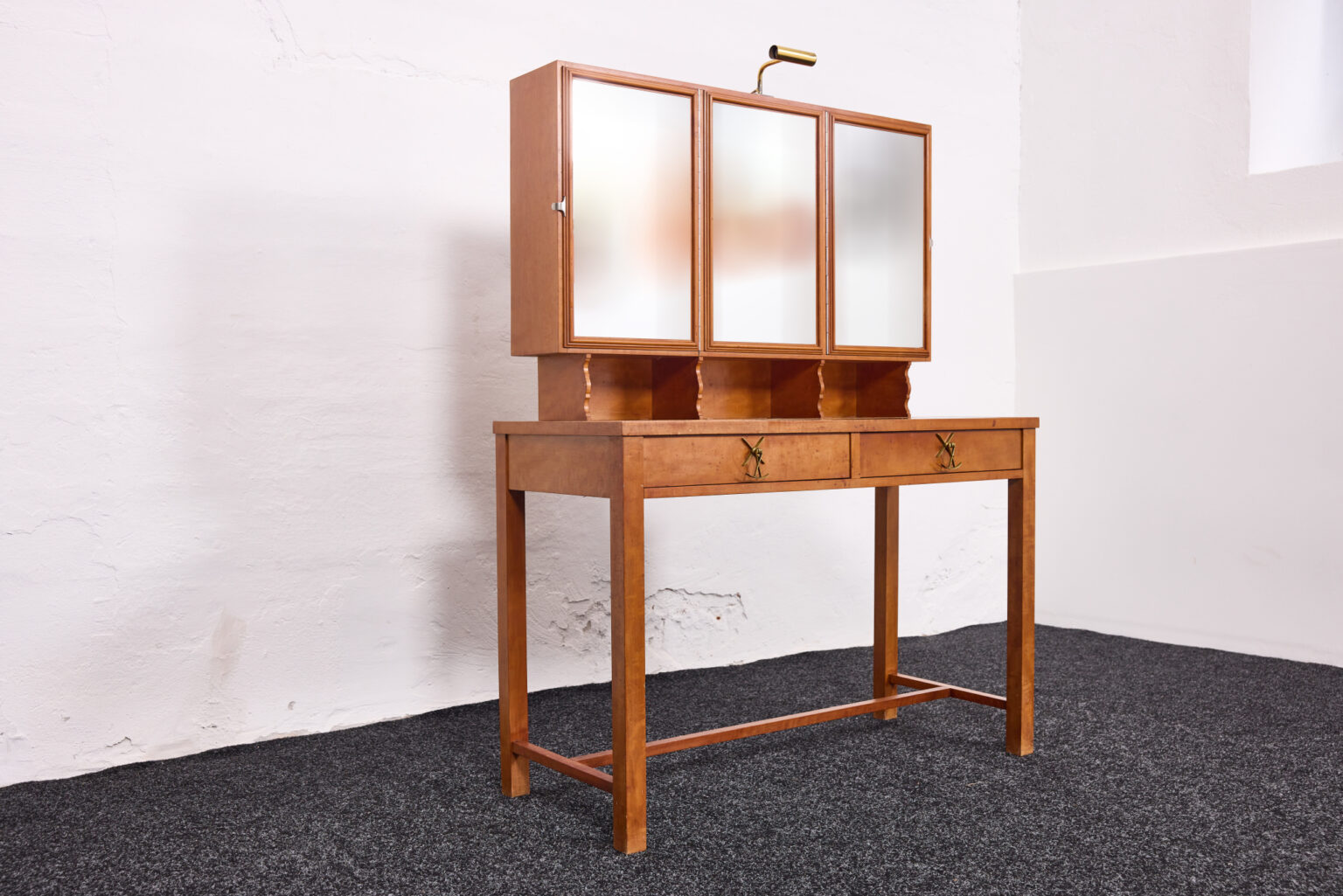 Radof Furniture – Vintage, Mid-century and Art Deco Furniture